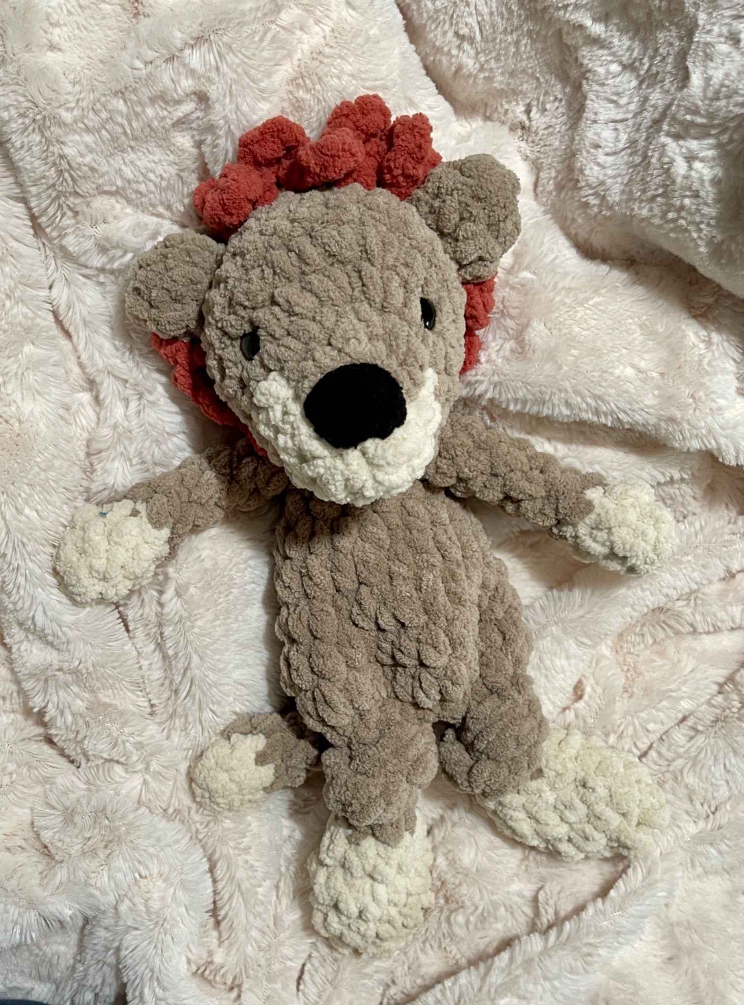 KPG KNITS - LARRY THE LION – The Handmade House